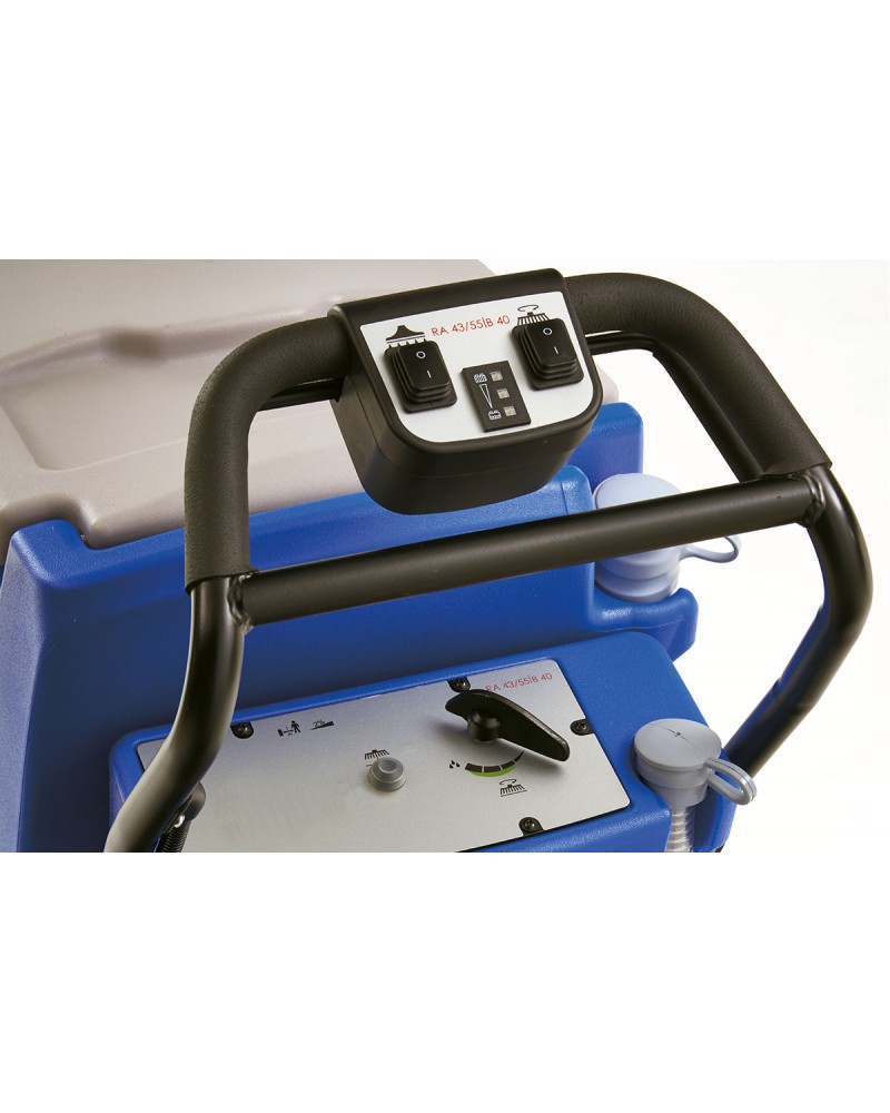 Skapnet RA43IB 40 avec chargeur intégré Autolaveuse Columbus Compac...